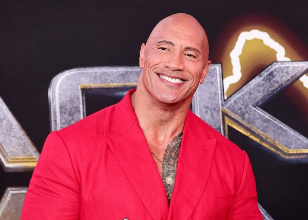 Dwayne “The Rock” Johnson eligió su equipo de la Liga MX y posó con la ...