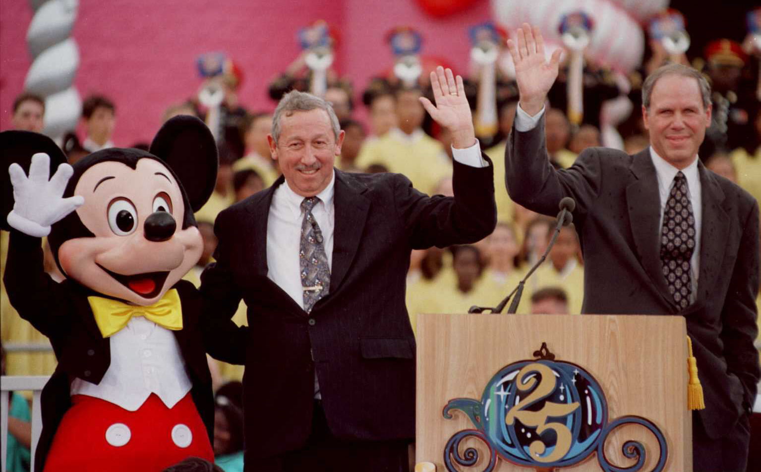 Michael Eisner: el ex CEO de Disney que se vio inmerso en un escándalo ...