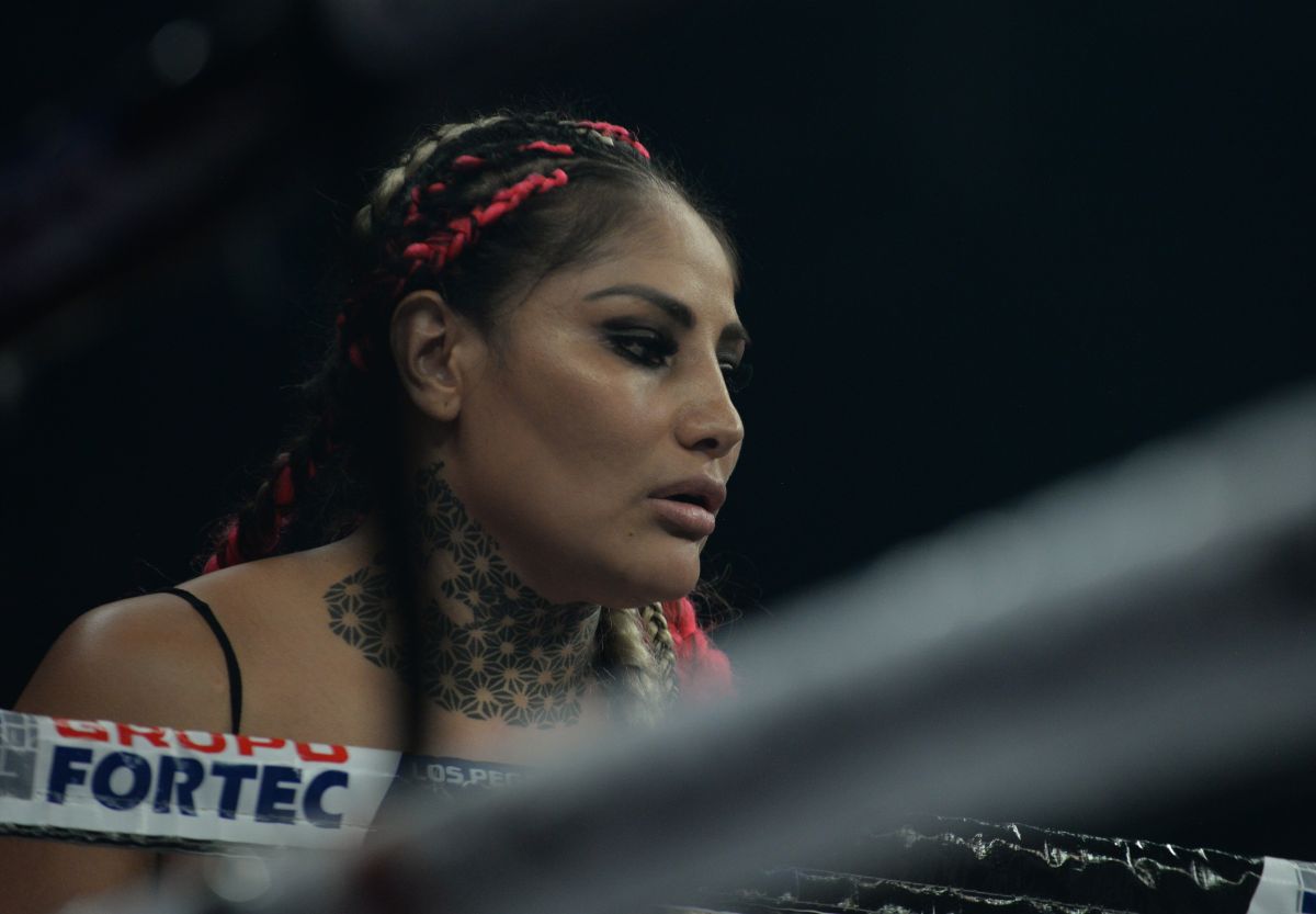 “Barby” Juárez pierde pelea de campeonato tras ser superada claramente ...