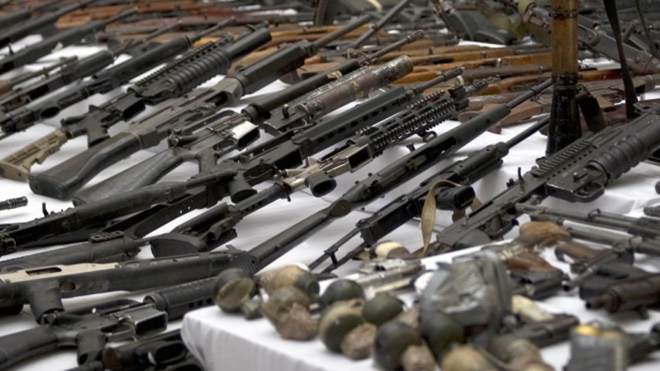 Soldado mexicano vendió armas a narcotraficantes, según revela hackeo ...