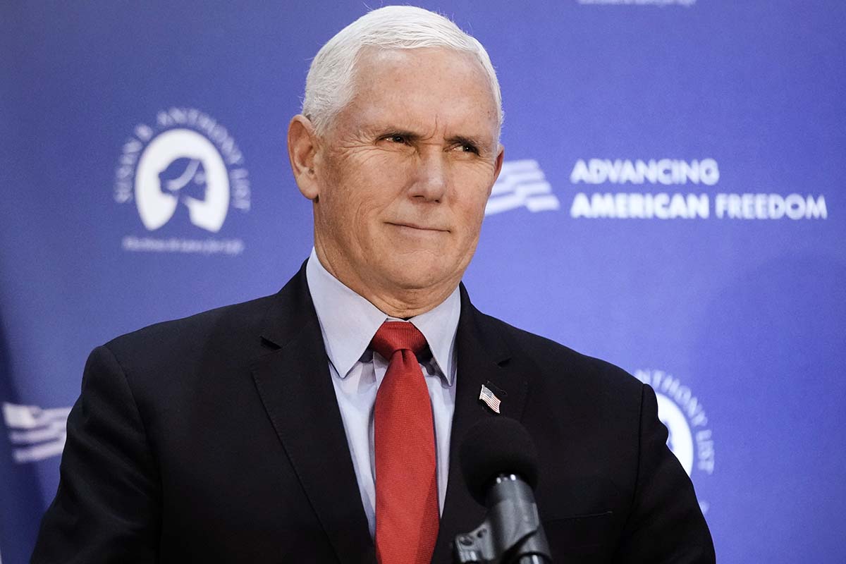 Mike Pence lanza un plan energético para convertir al país en el ...