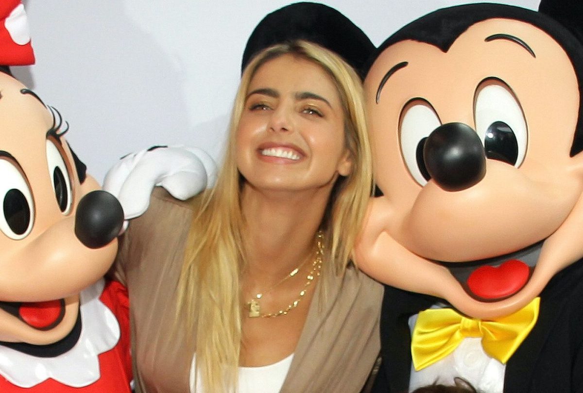 Michelle Renaud es criticada por lo incómodo que supuestamente se ve su ...