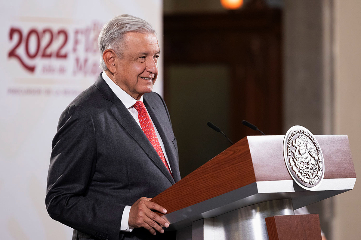 AMLO ve “racismo” en intentos de destituir al presidente peruano Pedro ...