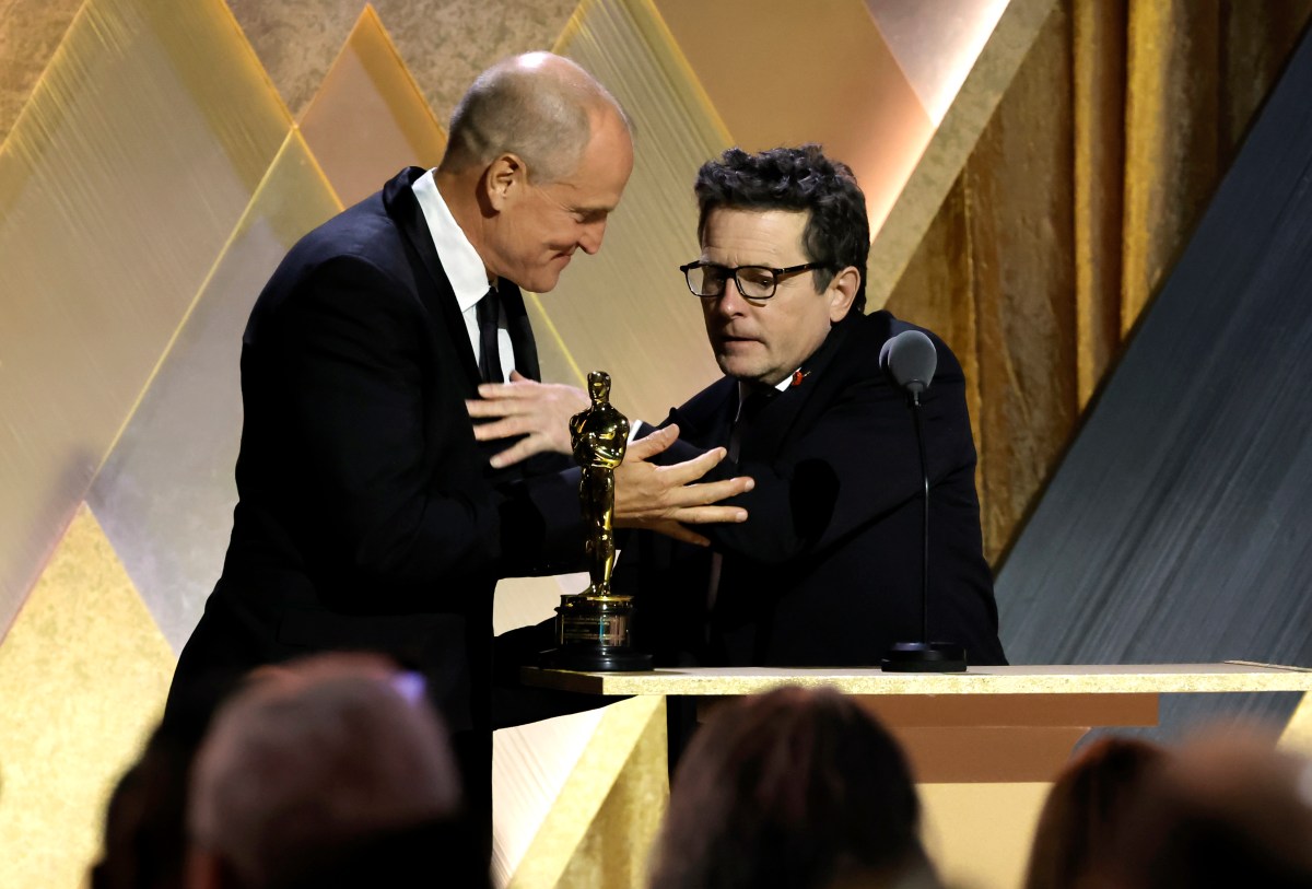 Michael J. Fox recibió emotivo Óscar honorífico en los Governors Awards ...