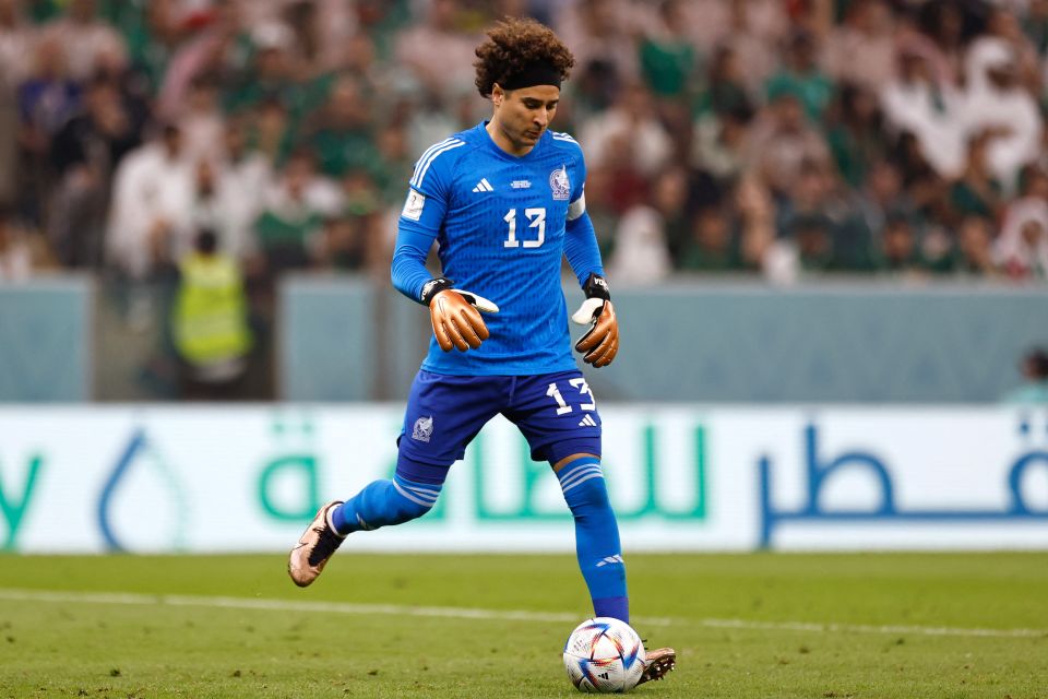 Guillermo Ochoa utilizará el dorsal 13 en su nueva expedición con el ...