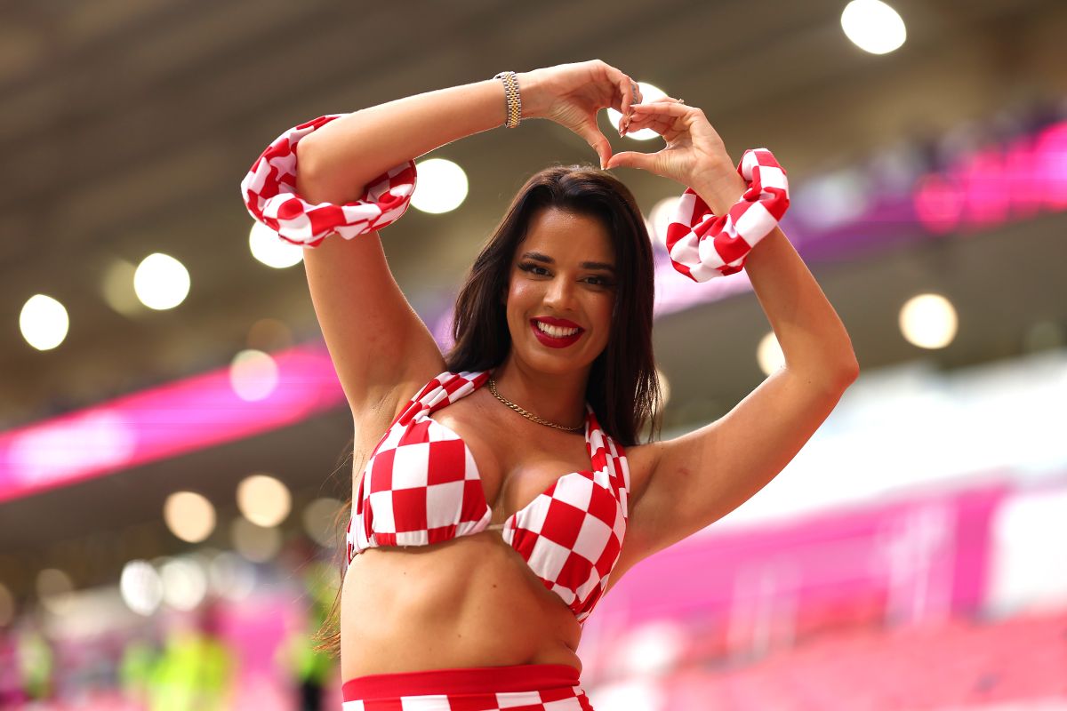 La “más Sexy Del Mundial Qatar 2022” Ivana Knoll Celebró La Navidad Con