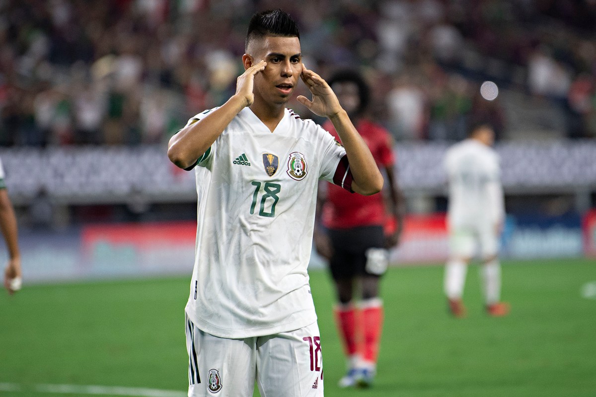 Efraín Álvarez podría dejar el LA Galaxy para sumarse al Besiktas de Turquía - La Opinión