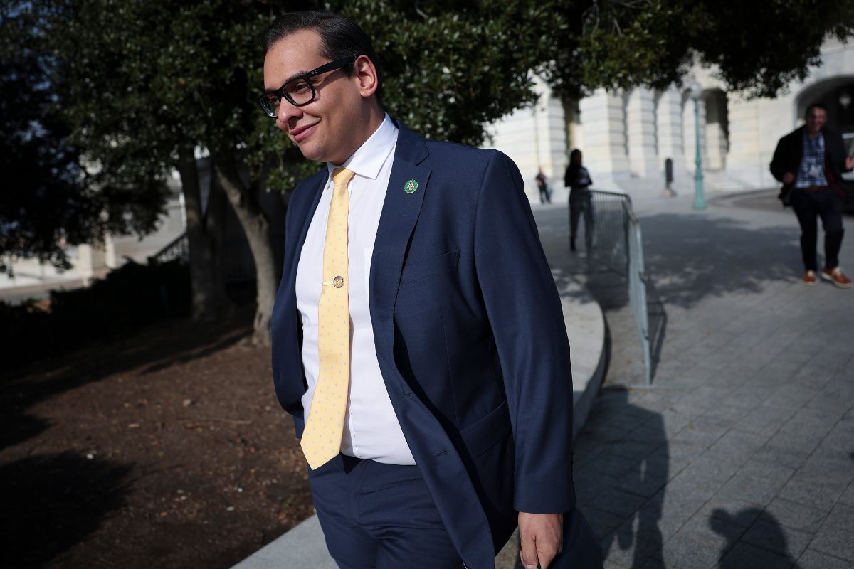 Video: drag queens de Brasil publican imágenes de George Santos vestido ...