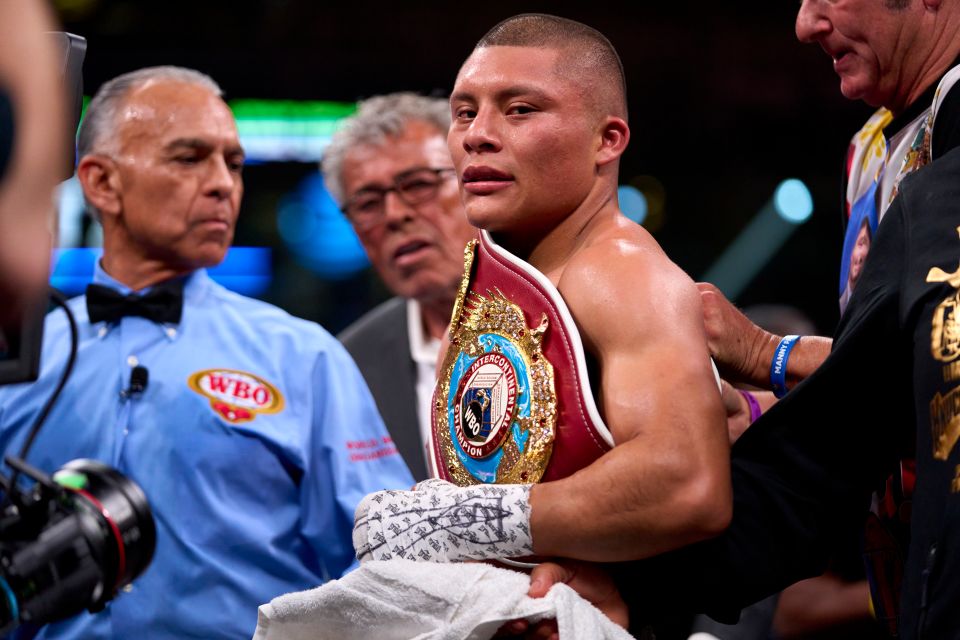 El Pitbull Cruz de nuevo fue ninguneado; ahora el campeón superligero ...