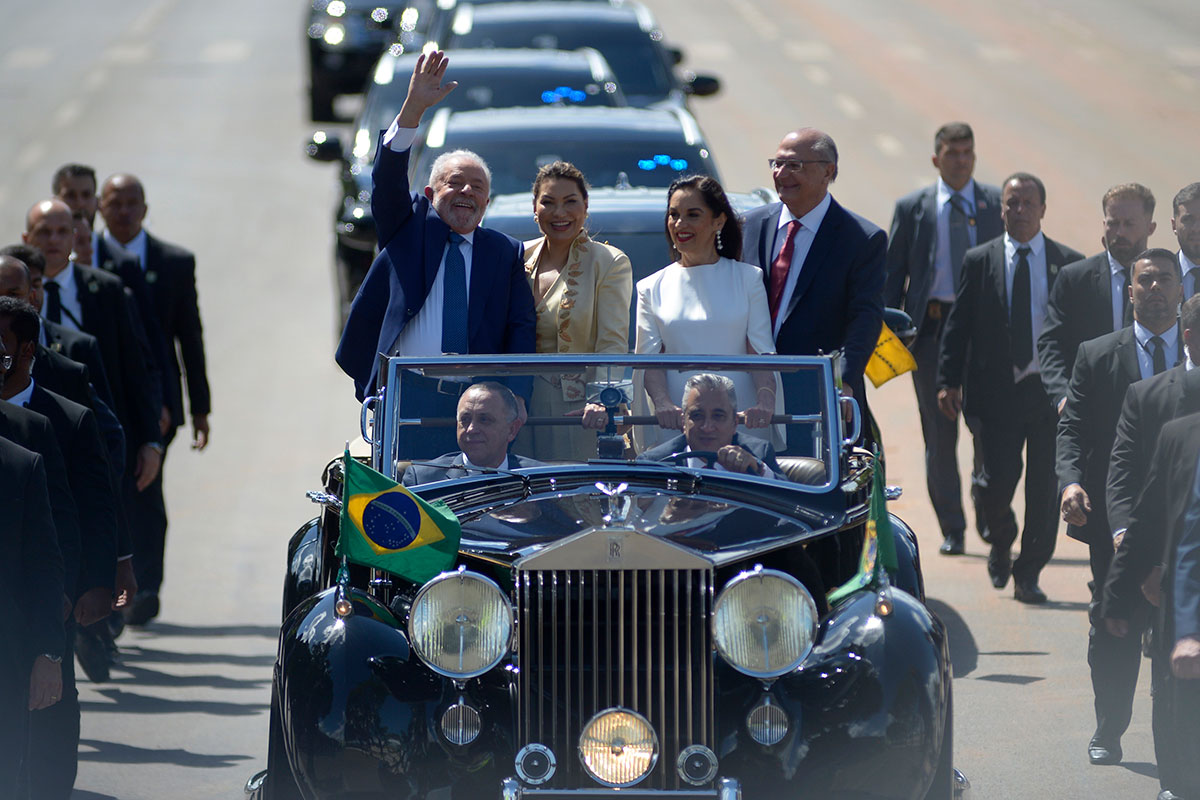 Luiz Inácio Lula da Silva asume el cargo de presidente de Brasil por ...