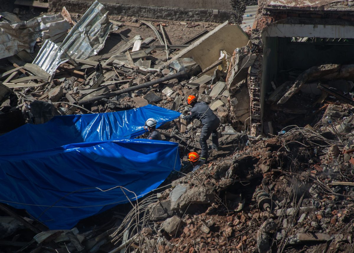 República Dominicana: se derrumba edificio de 4 pisos y continúa la ...