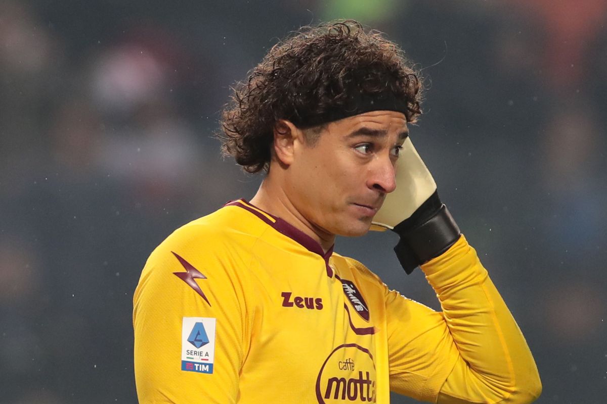 "Ahí está tu MVP": memes trolearon a Memo Ochoa tras sufrir nueva ...