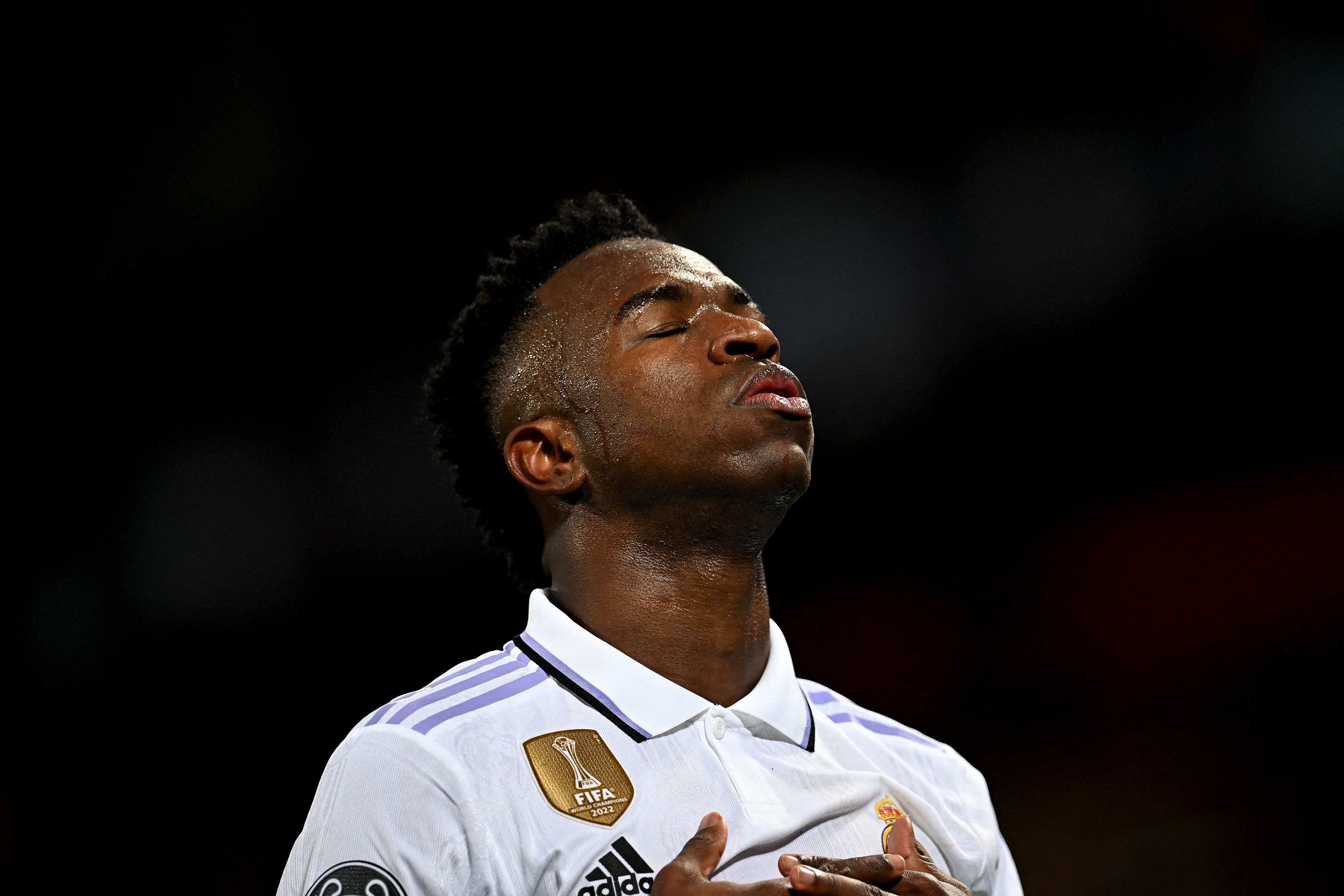 Vinícius Jr. la rompió ante el Liverpool e imitó nueva celebración de ...