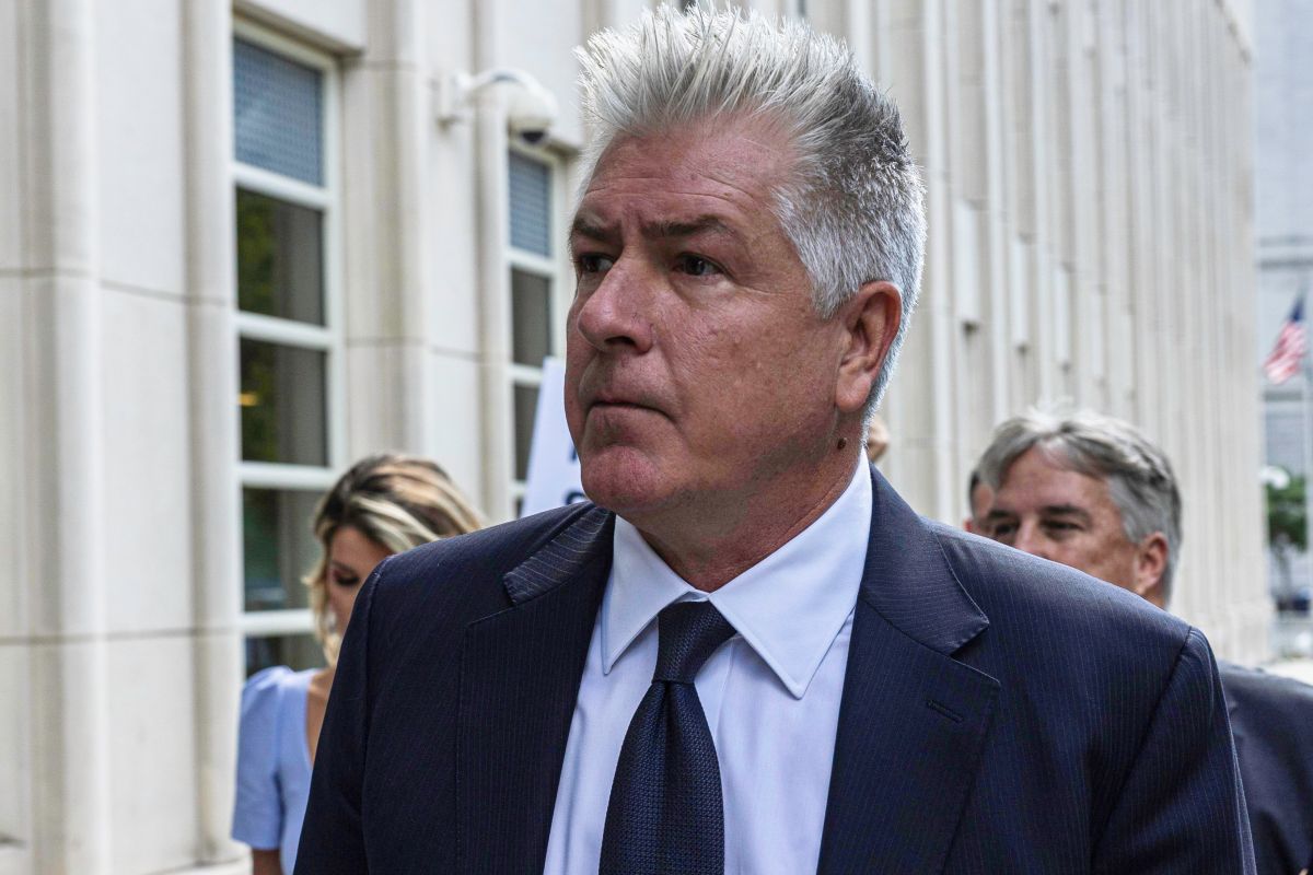 Abogado de Trump tendrá que declarar en el caso de documentos de Mar-a ...