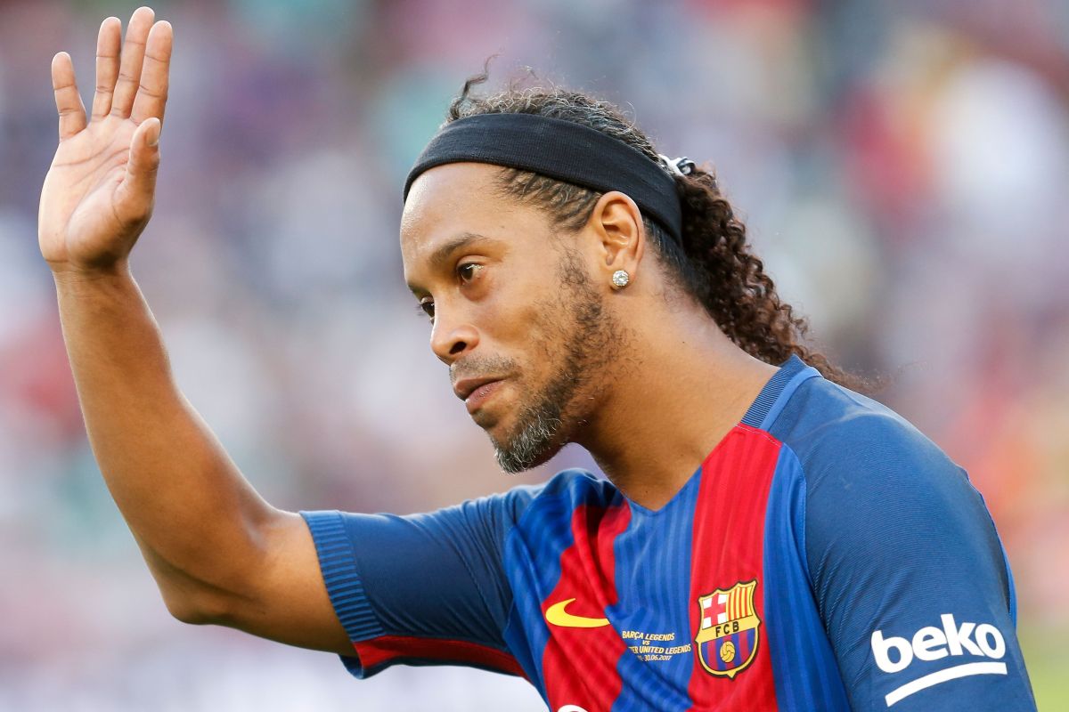 La dinastía Dinho: El Barcelona FC hizo oficial el anuncio del fichaje ...
