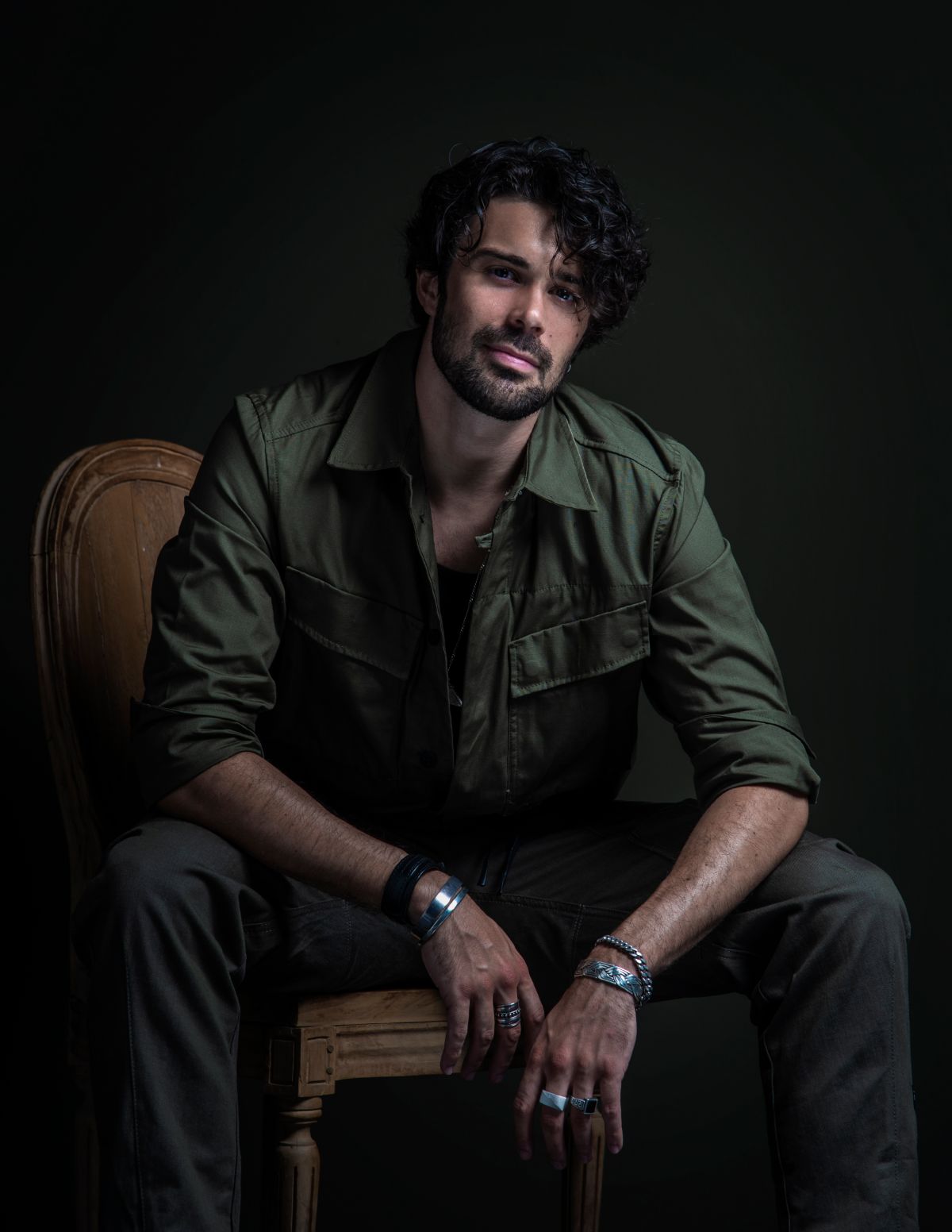 Héctor Pérez, su camino es la música - La Opinión