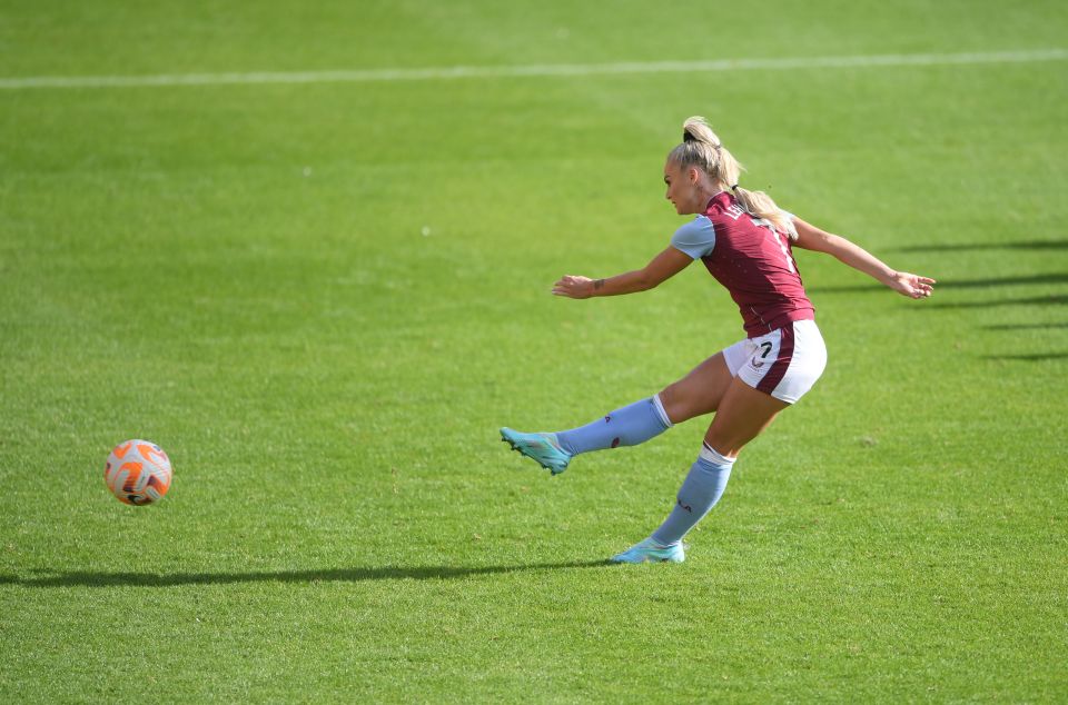 Golazo de rabona de Alisha Lehmann en entrenamiento del Aston Villa da ...
