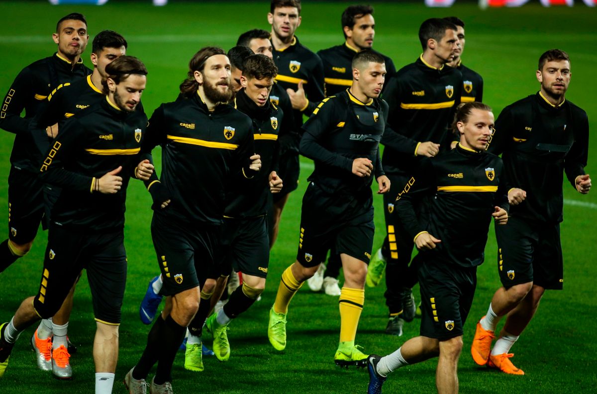 AEK Atenas del mexicano Orbelín Pineda es líder de la Superliga griega ...