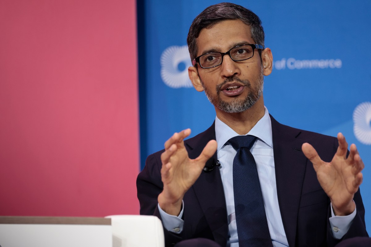 Google reveló la fortuna que pagó a su CEO durante 2022 - La Opinión