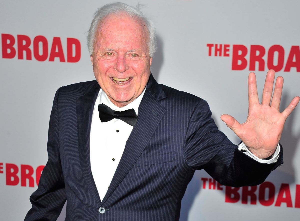 La ciudad de Los Ángeles le dice adiós al exalcalde Richard Riordan ...