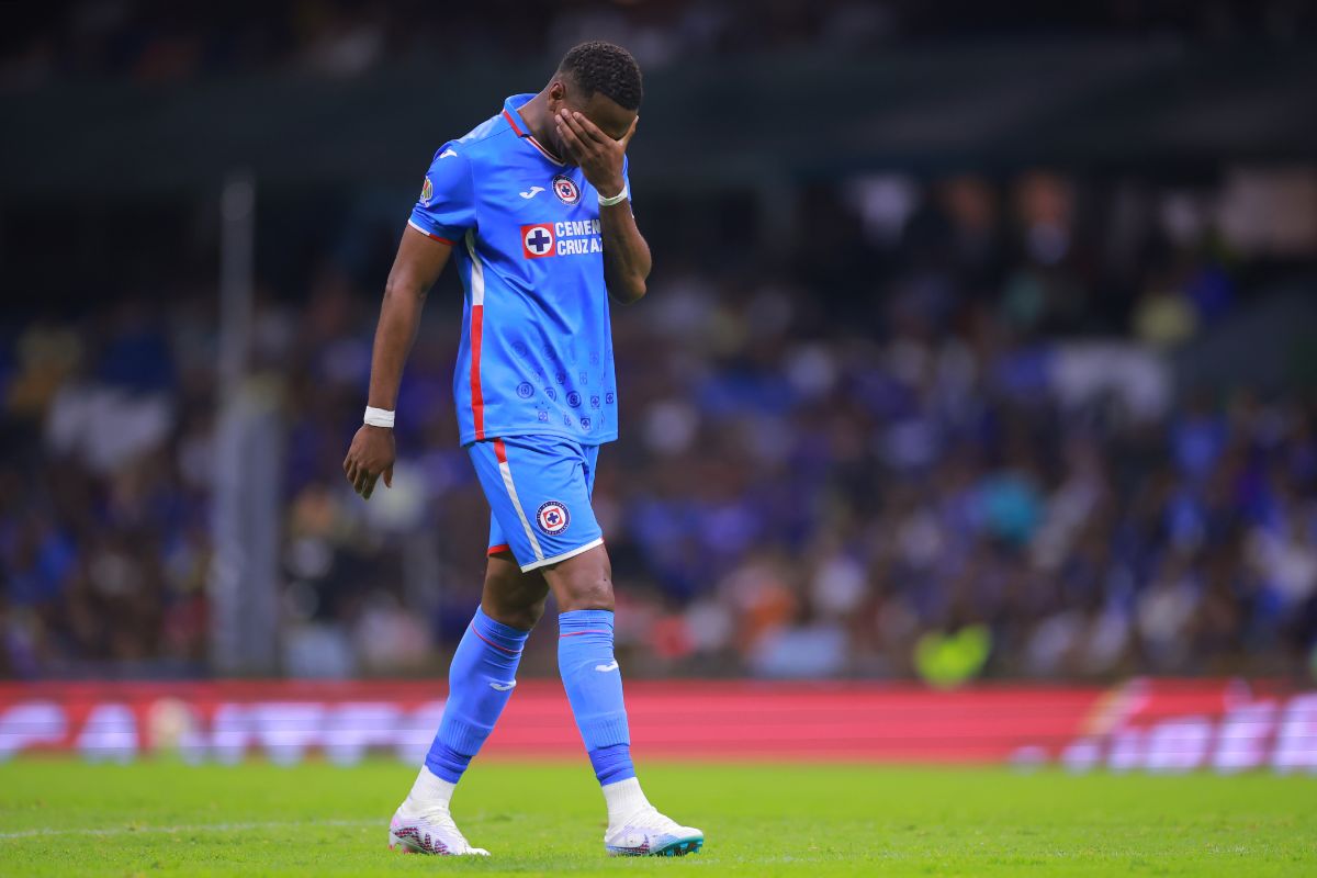Presentador de ESPN cargó contra Michael Estrada de Cruz Azul por su ...