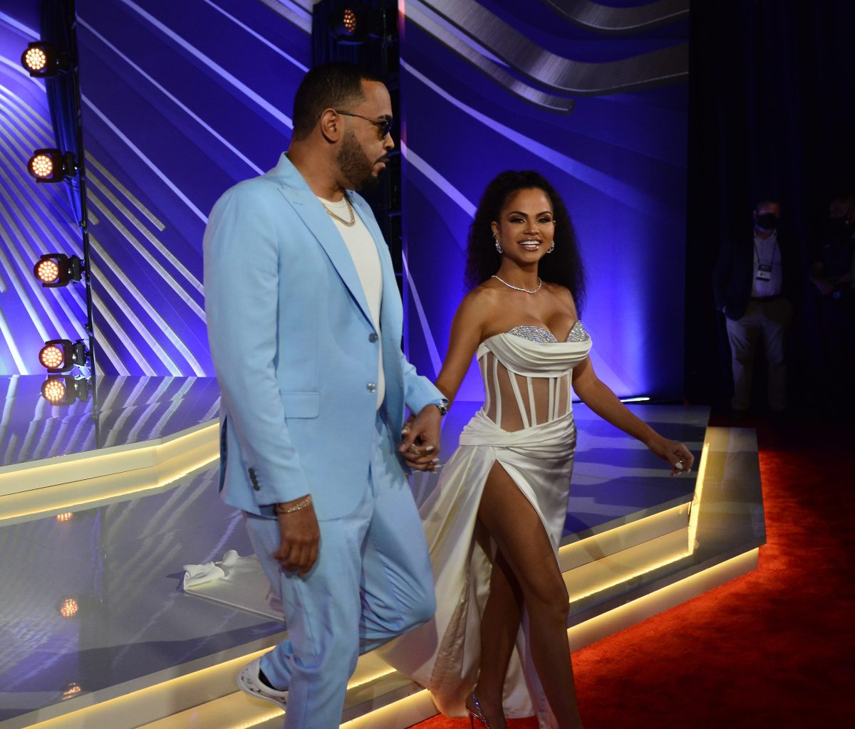 Raphy Pina, marido de Natti Natasha no saldrá de prisión ya. Ella lo sorprenderá en los Latin ...