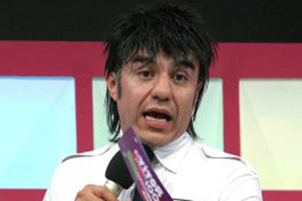 "El Vítor" deja abierta la posibilidad de "ser el padre" de Peso Pluma ...