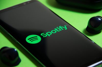AI Playlist Maker: cómo crear listas de reproducción de Spotify utilizando ChatGPT - La Opinión