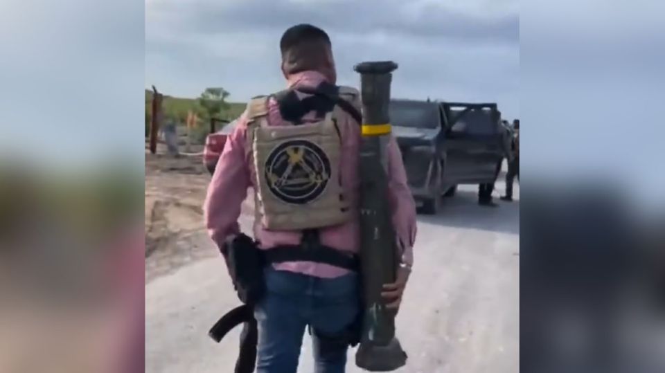 Video: Sicario del Cártel del Golfo es captado con un lanzacohetes a ...