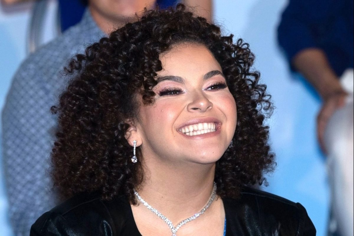 Lucerito Mijares le pisa los talones a Ángela Aguilar ¡Así canta las ...