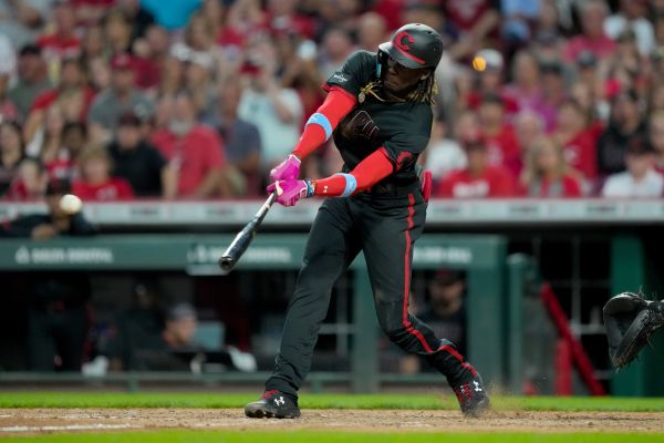 Elly de la Cruz hace historia al batear el ciclo en la victoria de unos imparables Cincinnati ...