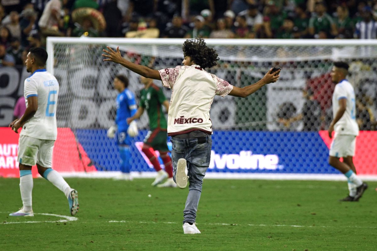Fanáticos mexicanos protagonizan hechos violentos en la Copa Oro ...