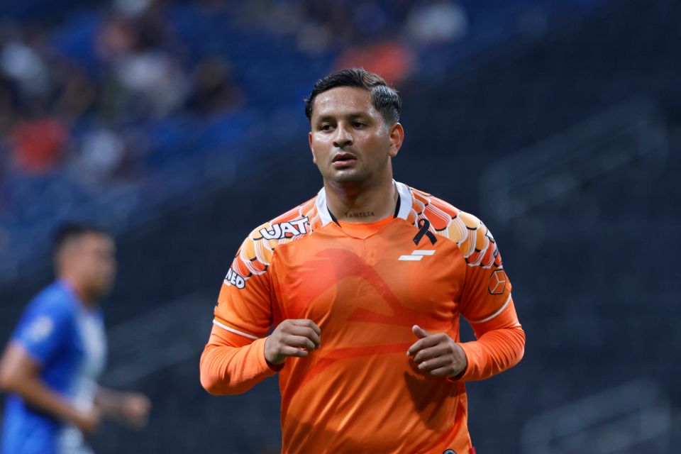 Adiós al fútbol mexicano: Adrián Lozano se dejó “enamorar” por el ...