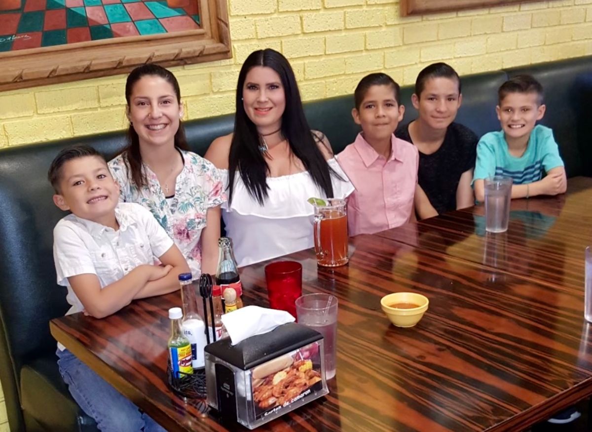 Madre angelina pide ayuda para sepultar a sus dos hijos asesinados en ...