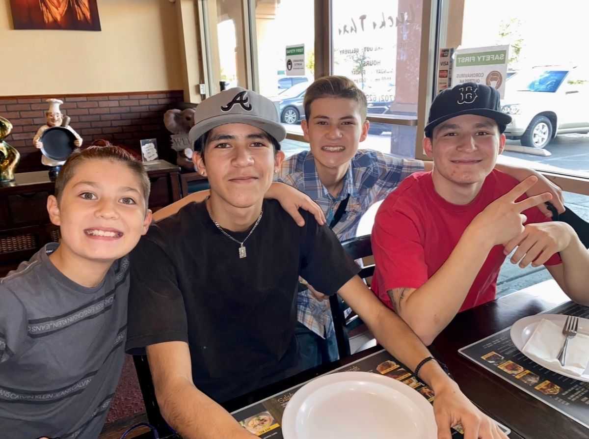 Madre angelina pide ayuda para sepultar a sus dos hijos asesinados en ...