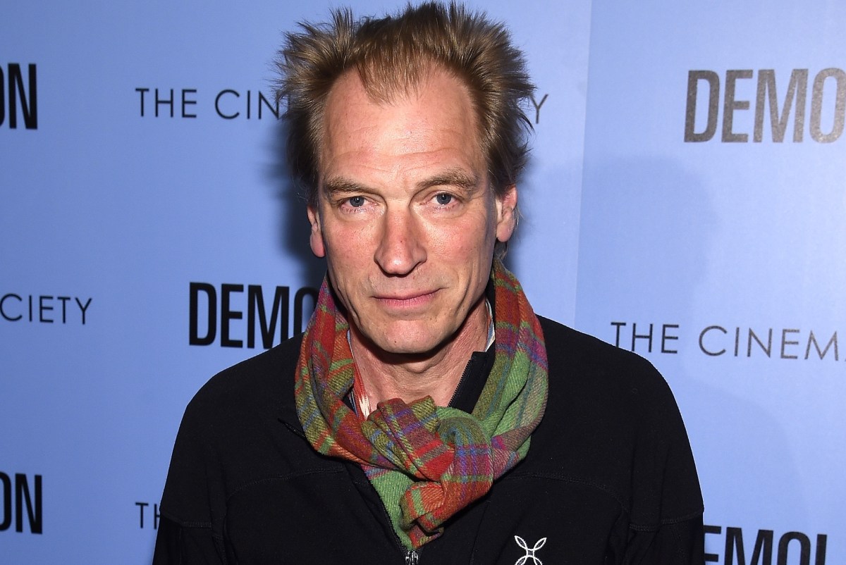 Declaran la causa de muerte del actor Julian Sands como "indeterminada ...
