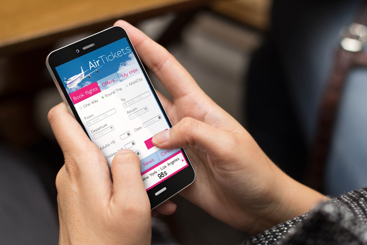 3 apps para encontrar vuelos económicos durante el verano - La Opinión