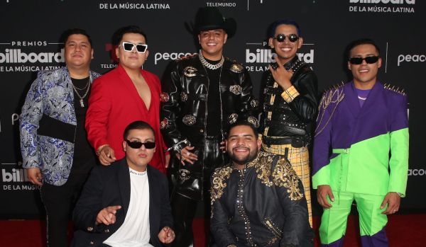 Grupo Firme estrena nuevo integrante ¿Se va Eduin Caz? - La Opinión