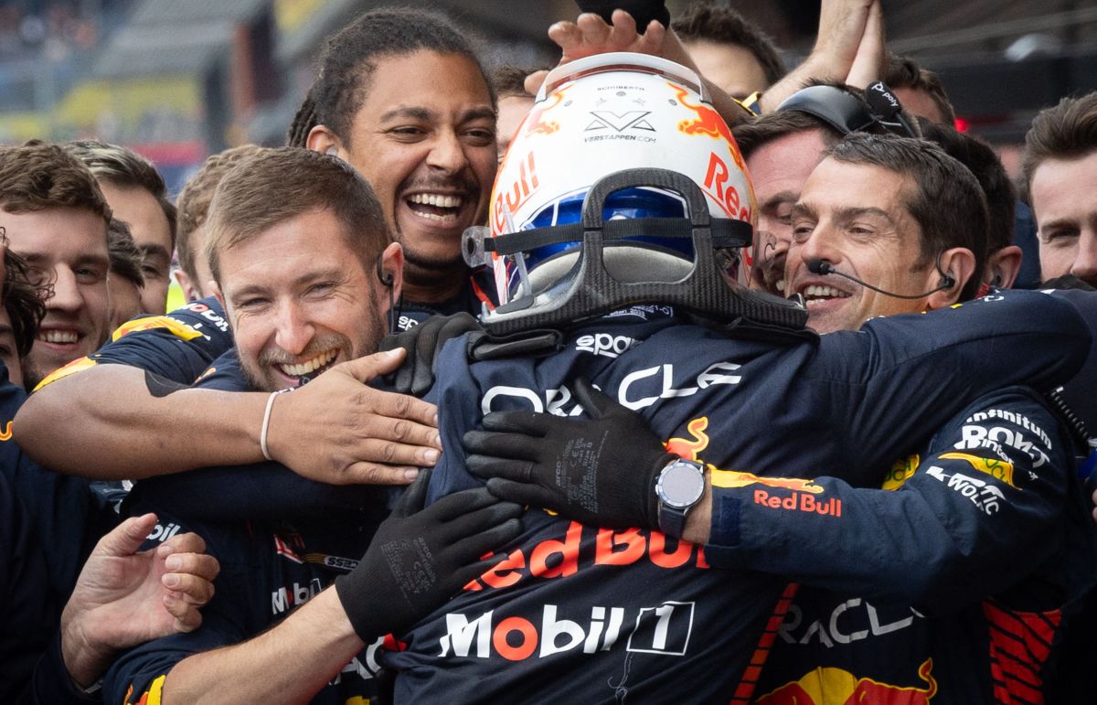 La Opinión Hoy: 1-2 de Verstappen y "Checo" Pérez - La Opinión