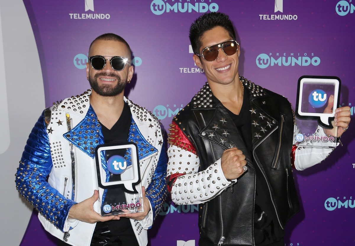 Chyno Miranda sorprende regresando a los escenarios cantando junto a ...