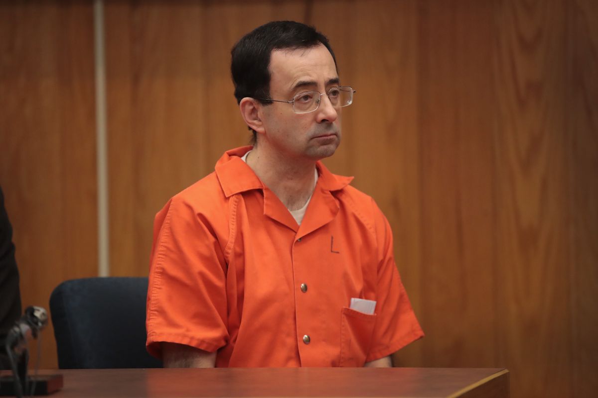 Larry Nassar, el abusador de gimnastas de Estados Unidos, fue apuñalado ...