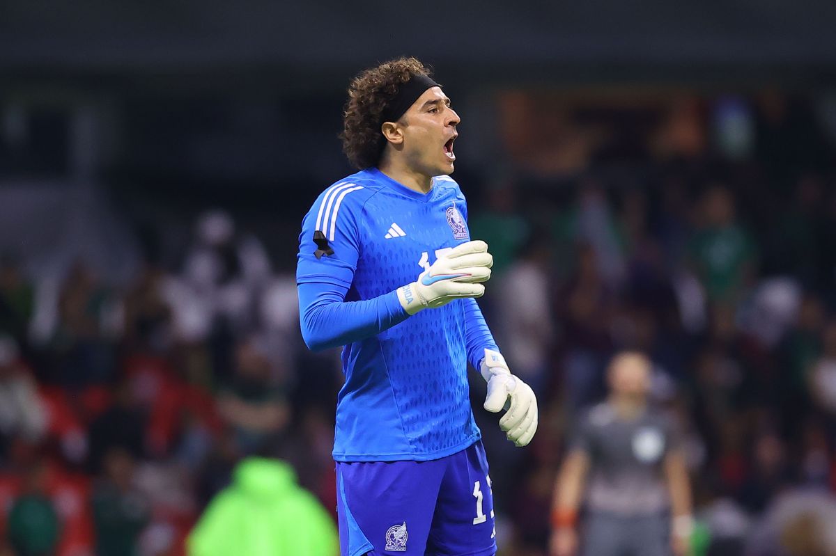 Guillermo Ochoa sorprendió a jóvenes jugadores en un parque ubicado en ...