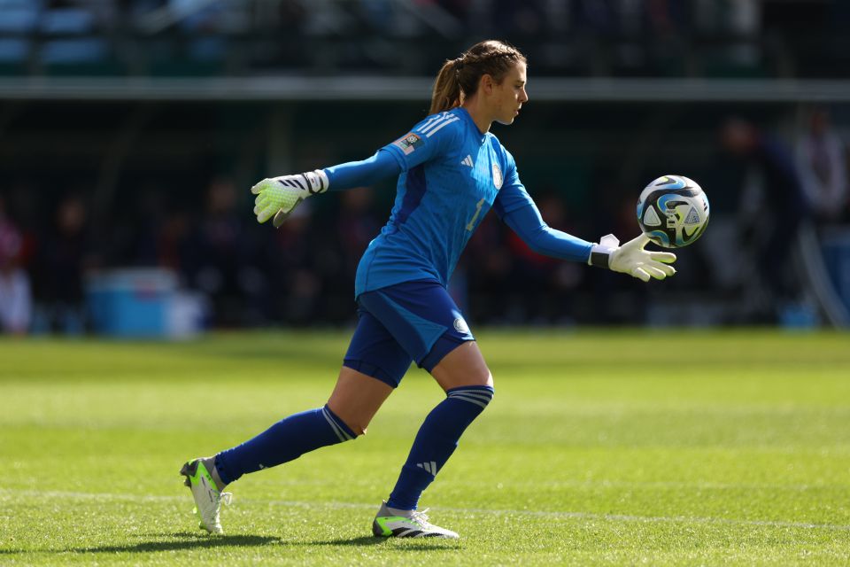 Catalina Pérez: de ser trabajadora de un banco a cuidar la portería de ...