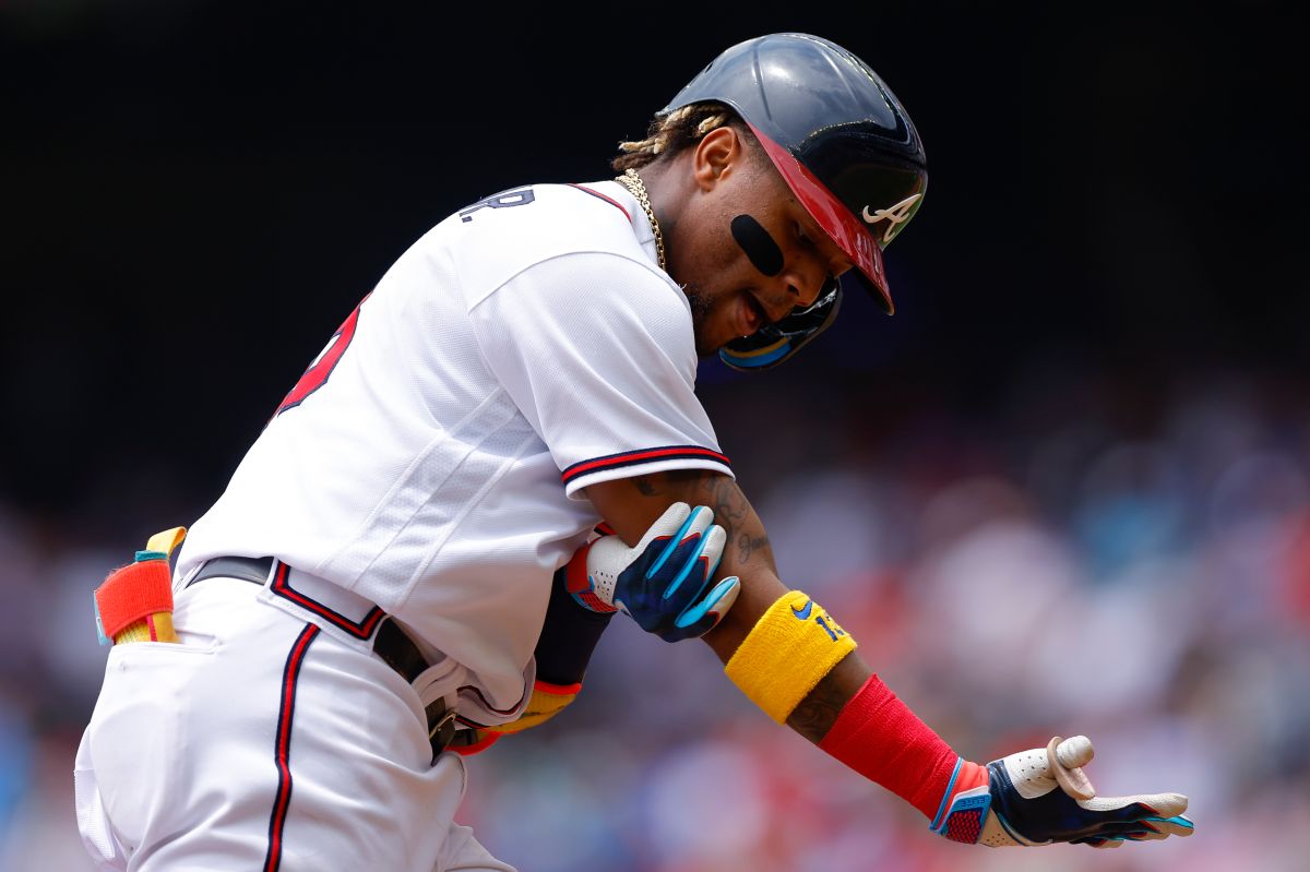 Ronald Acuña Jr. logra un récord que solo 11 bateadores han obtenido en ...