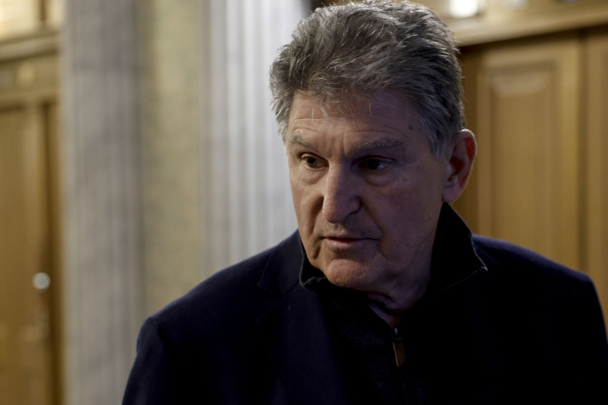 Crece la posibilidad de ver Joe Manchin como independiente enfrentando ...