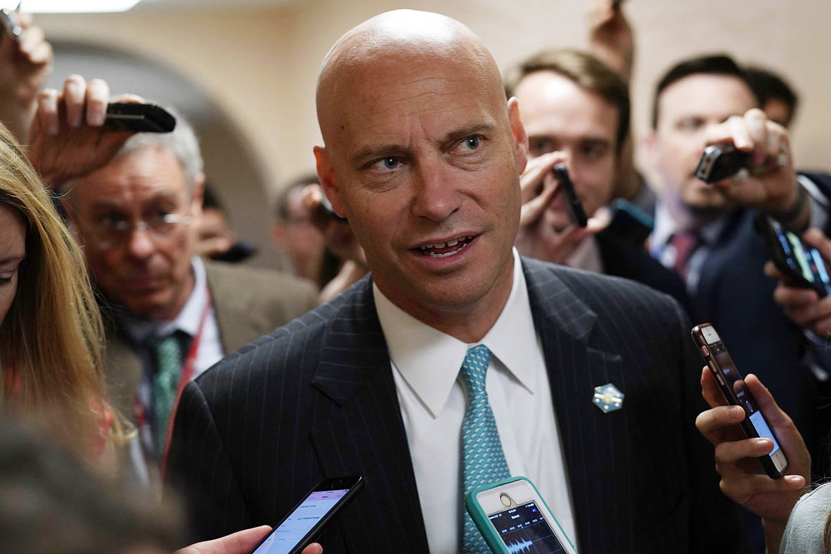 Marc Short asegura que Donald Trump está en líos por escuchar malos ...