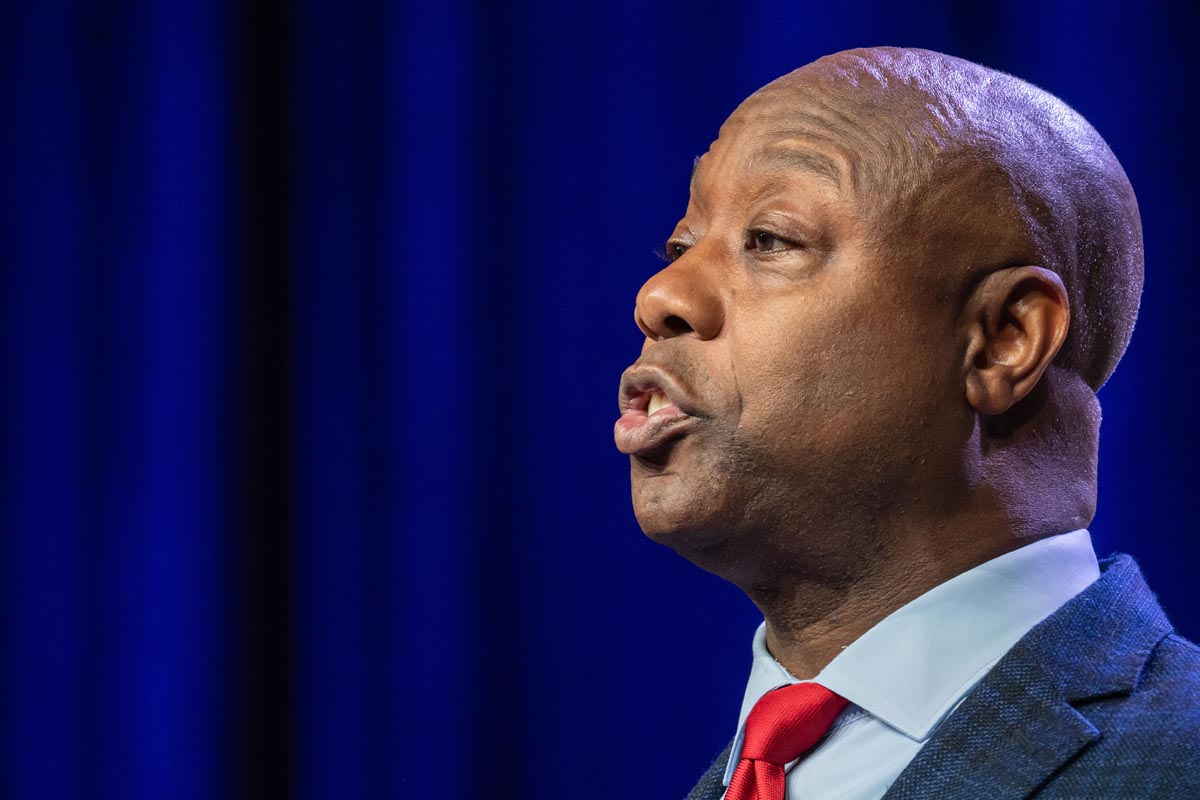 Tim Scott propone reducir el gasto gubernamental y los impuestos en ...
