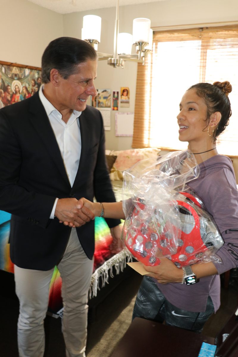 LAUSD ataca el ausentismo crónico - La Opinión