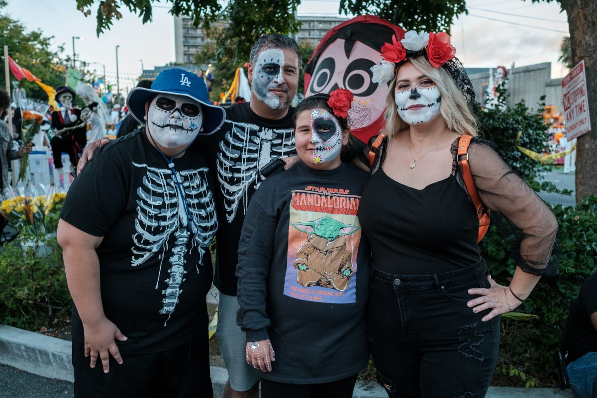 El Día de Muertos, una tradición que trasciende en el sur de California ...