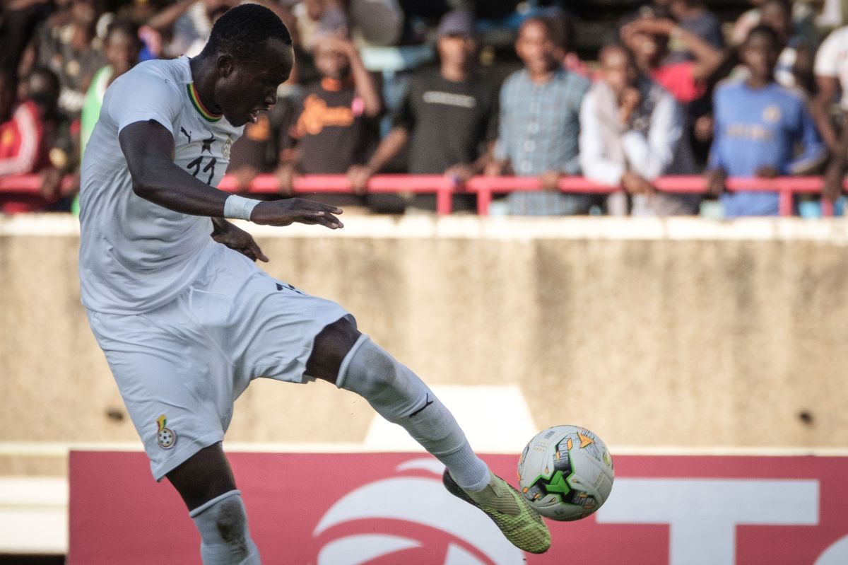 Muere El Futbolista Raphael Dwamena Tras Desplomarse En Pleno Partido